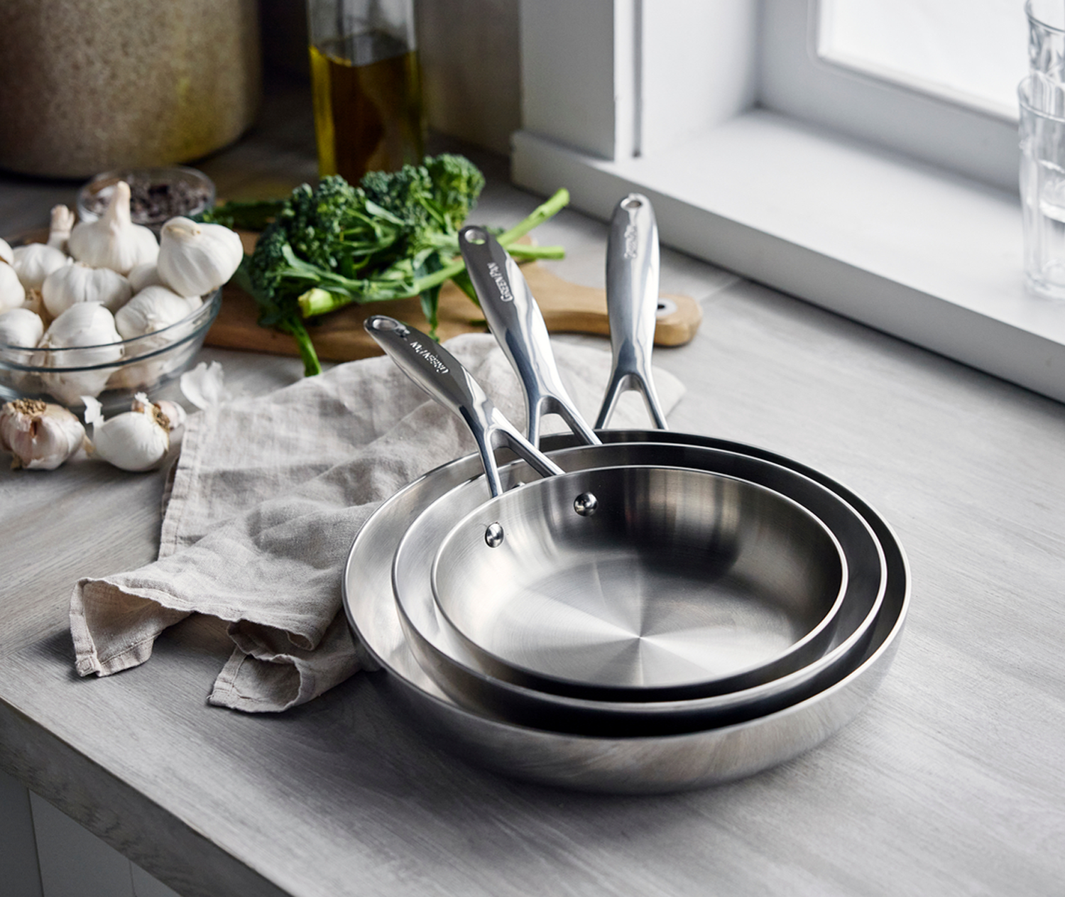 Frying Pan Materials Explained: Ceramic, Stainless Steel & More | GreenPan
