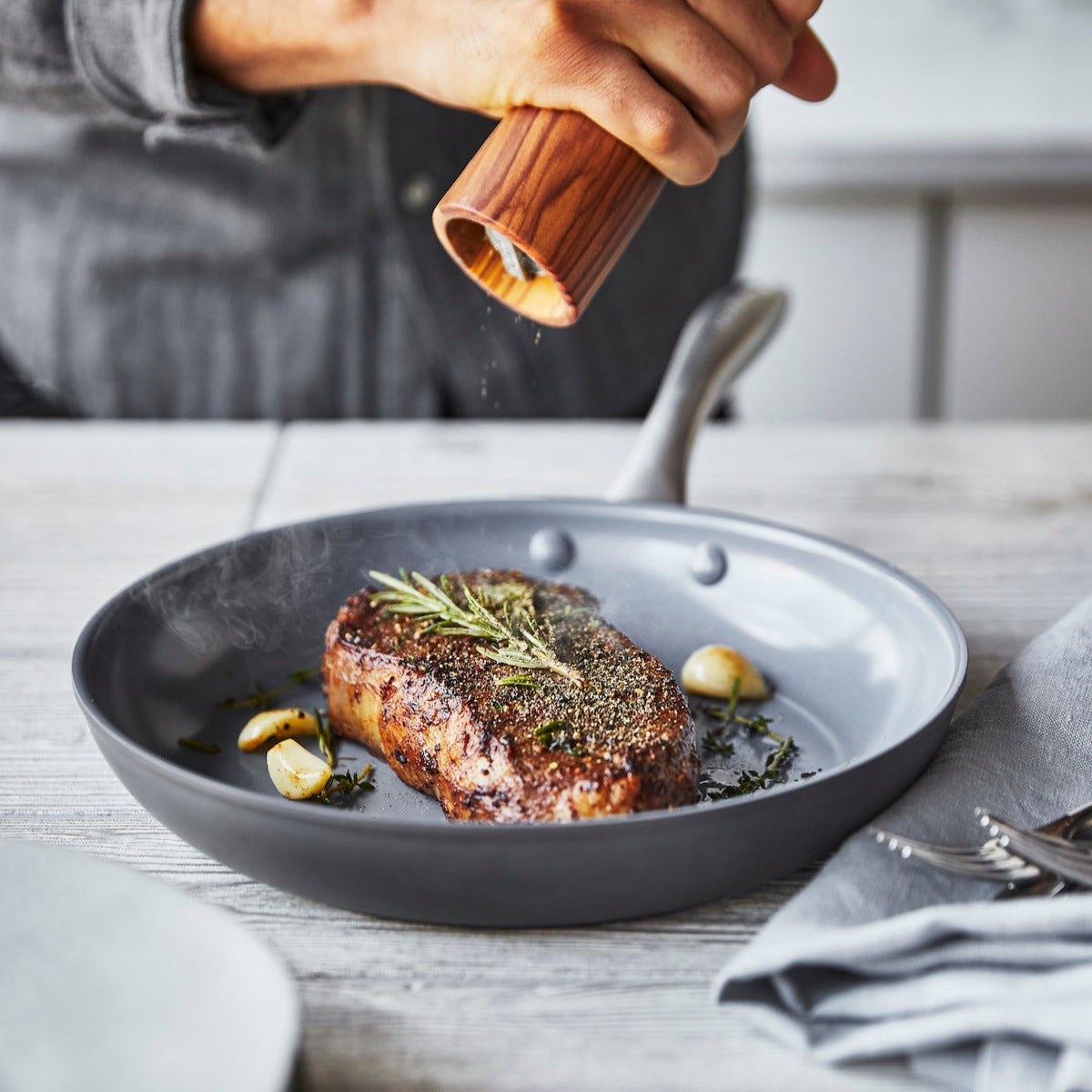 Lima 18-Pc Cookware Set | Ceramic | © GreenPan Official Store | GreenPan